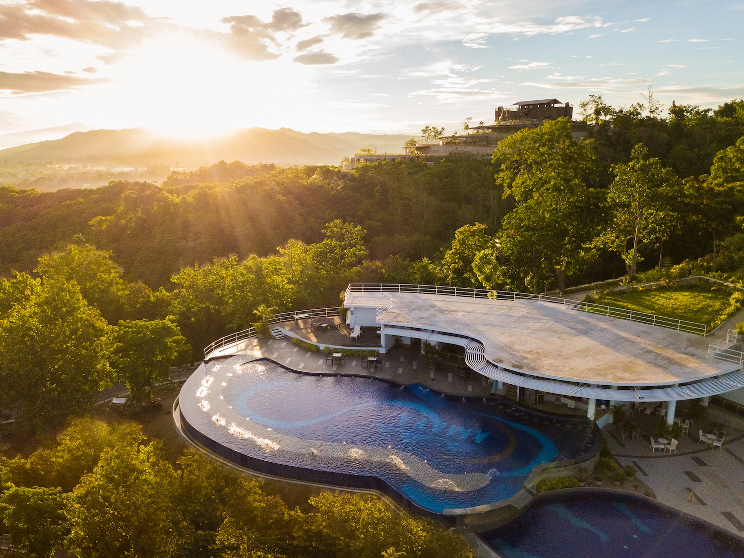 Skye Bridge: The Newest Sky Attraction in Amaya View - VisMin.ph