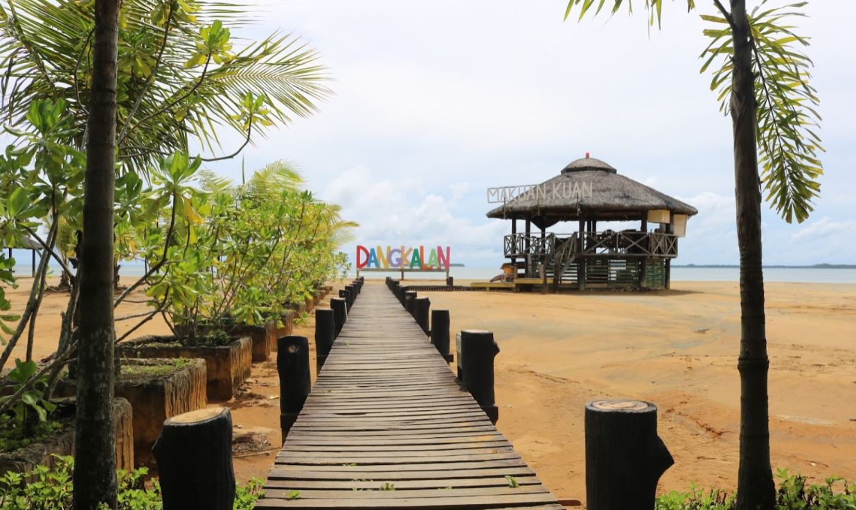 Chill out at Taft’s Dangkalan Pacific Beach - VisMin.ph