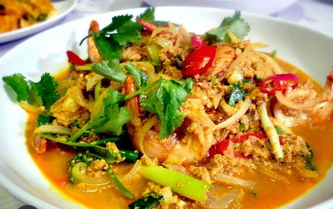 Don’t Miss the Bus: Experience dining in a bus at Cafe Naka - VisMin.ph