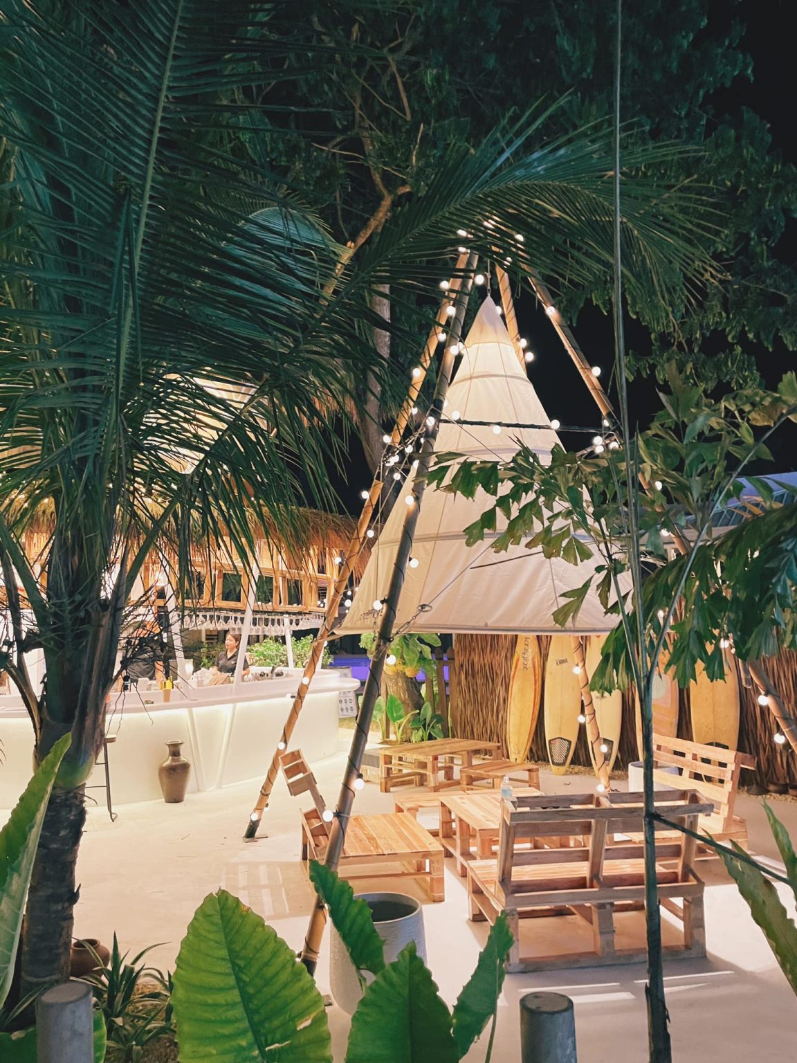 MOSA: A New Mayan Cave-inspired Restaurant in Bohol