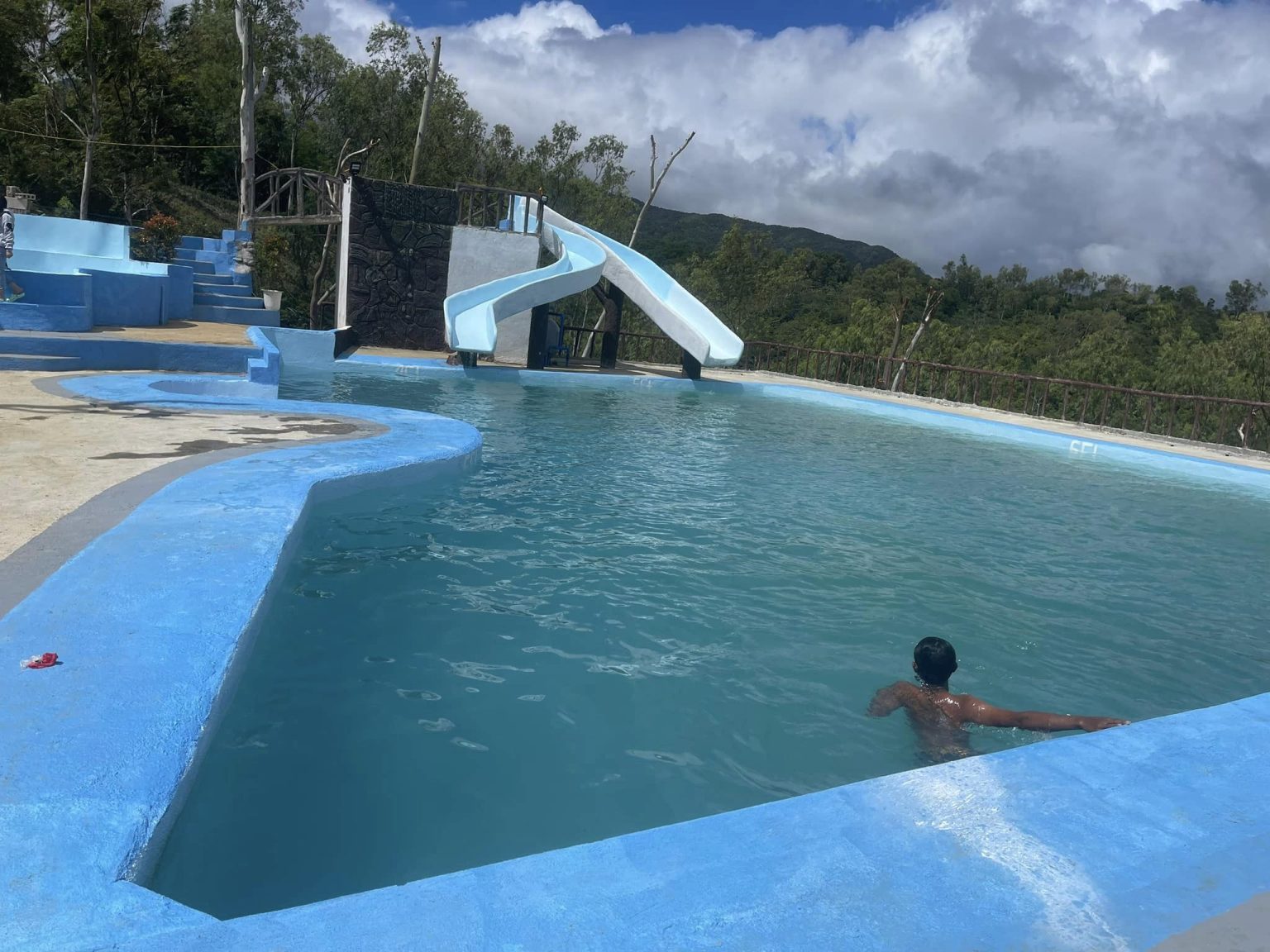 Relax and unwind in these 5 mountain resorts in Negros Occidental ...