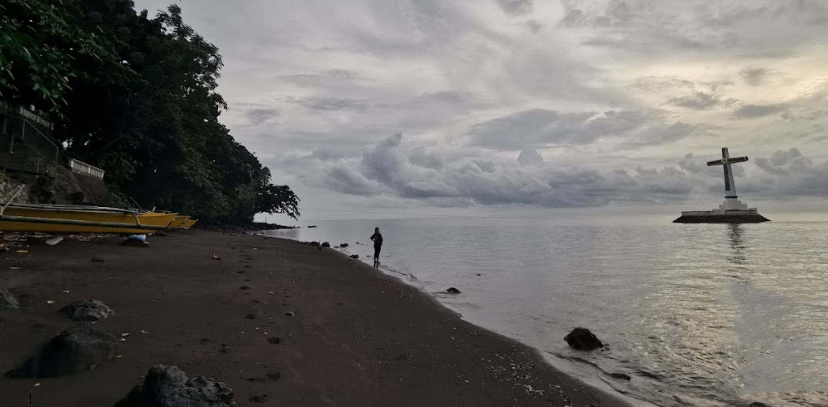 What is in Camiguin's Sunken Cemetery?