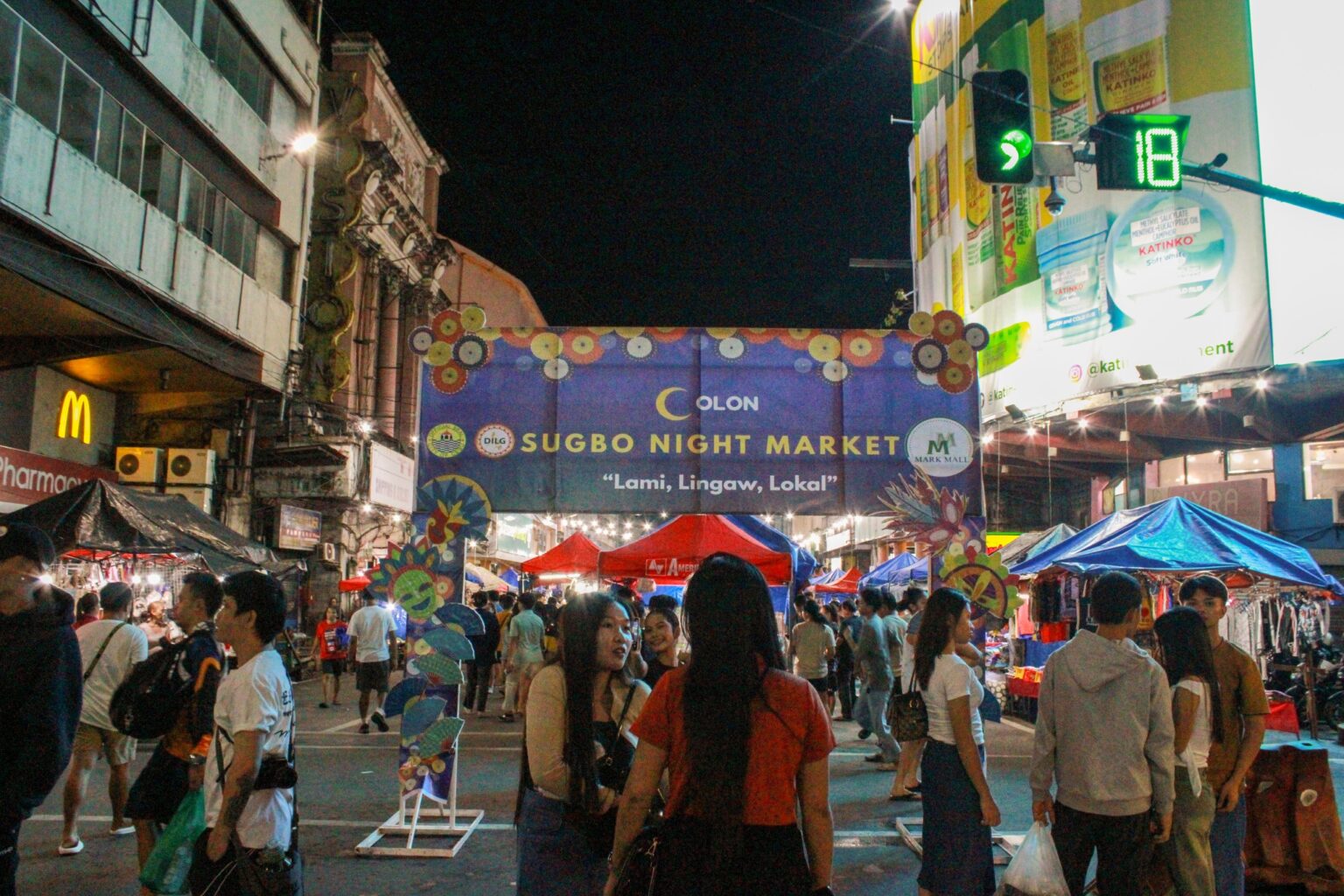Your Guide to Colon Night Market In Post Quake Cebu - VisMin.ph